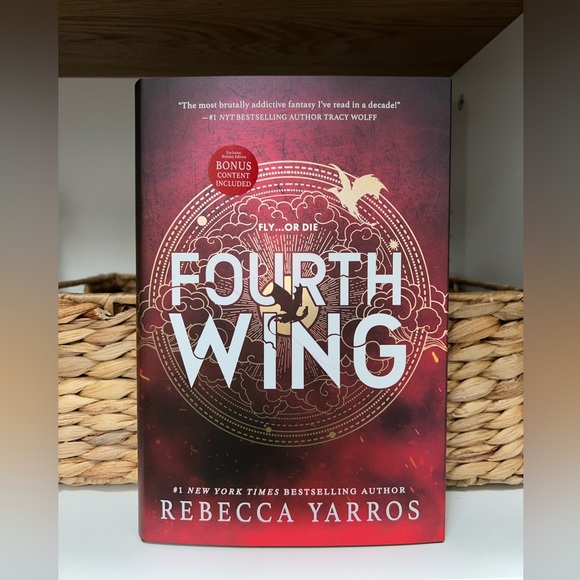 Accents | Fourth Wing Sprayed Edges Limited Holiday Edition | Poshmark